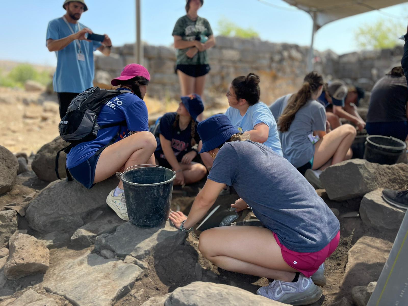 Digging Through Time - Israel Nature and Parks Authority